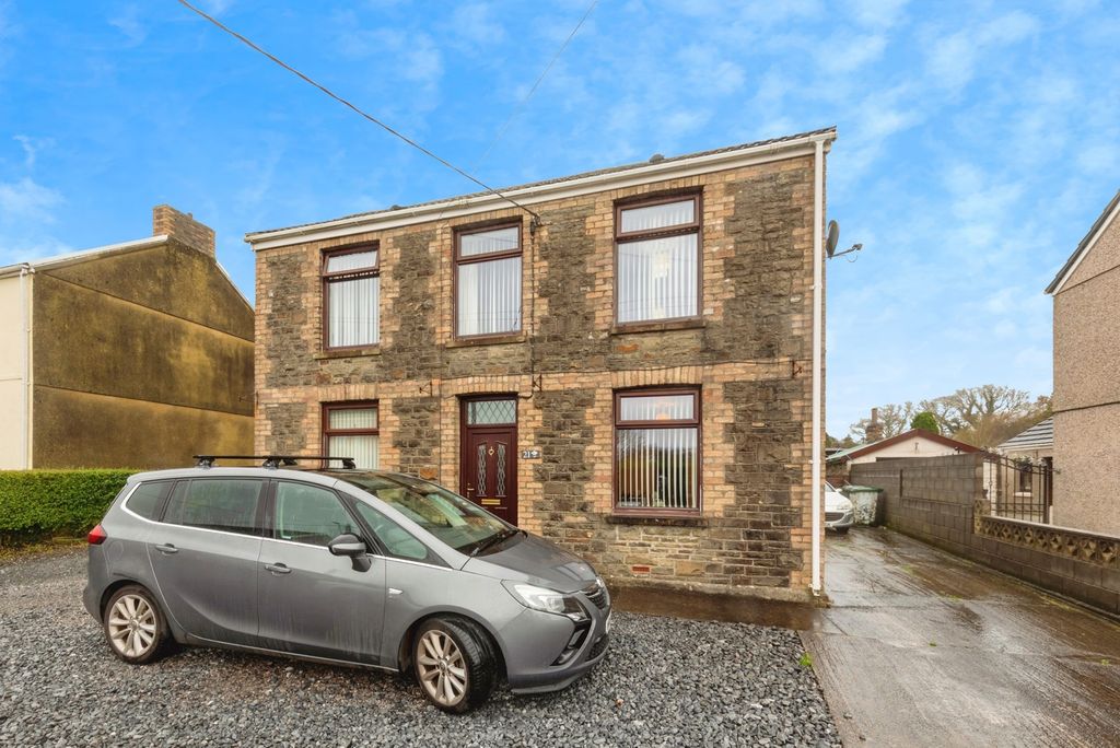 Bryncaerau, Trimsaran, Kidwelly, Carmarthenshire SA17, 3 bed detached ...