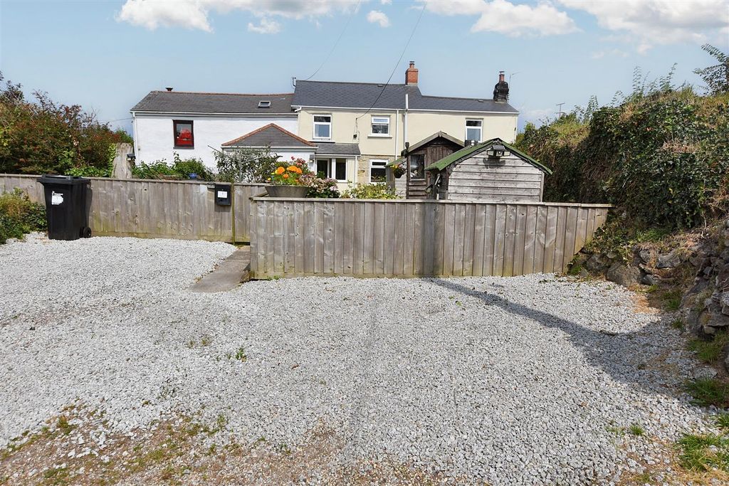 Sparnon Gate, Redruth TR16, 2 bed cottage for sale, £269,950 ...