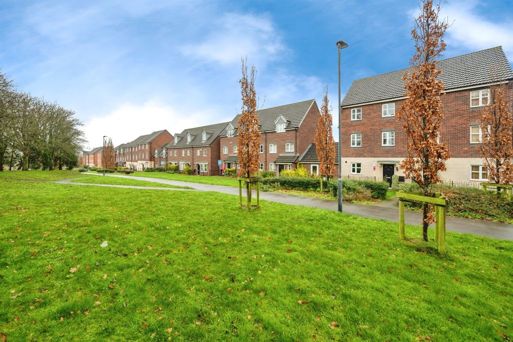 College Green Walk, Mickleover, Derby DE3, 4 bed semi-detached house ...
