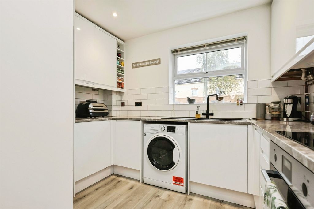 Hawksworth Crescent, Chelmsley Wood, Birmingham B37, 3 bed end terrace ...