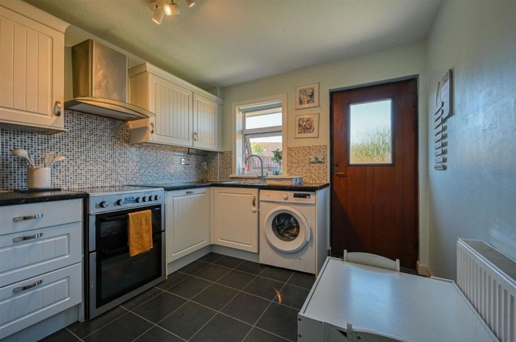 Ardness Place, Inverness IV2, 2 bed terraced bungalow for sale, £ ...