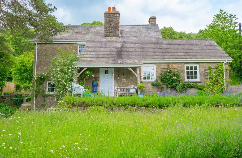 Llanvair Discoed, Chepstow, Monmouthshire NP16, 3 bed detached house ...
