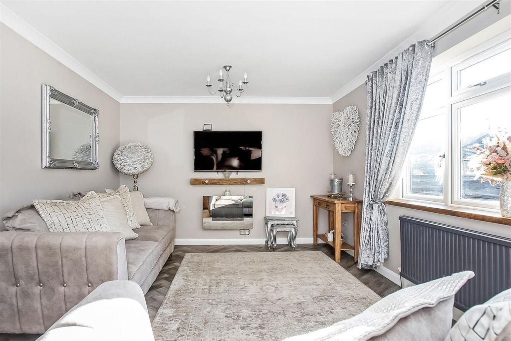 Godstone Road, Purley CR8, 3 bed detached house for sale, £575,000 ...