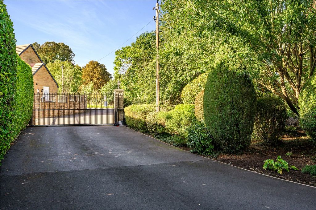 Lowfield Farm, Aberford Road, Barwick In Elmet, Leeds, West Yorkshire ...