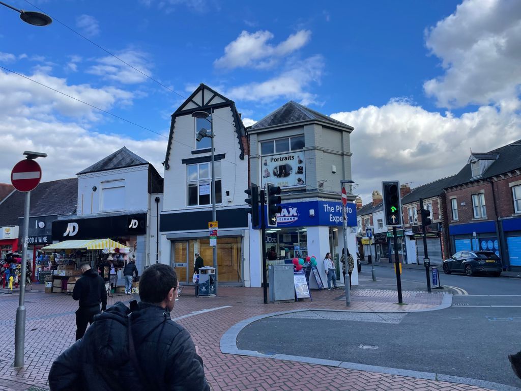 Bridge Street, Worksop, Nottinghamshire S80, Retail premises to let, £ ...