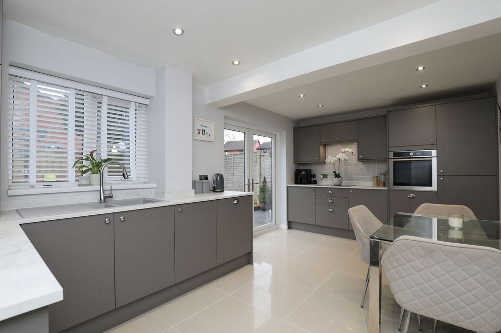 Mallards Reach, Marshfield CF3, 3 bed detached house for sale, £350,000 ...