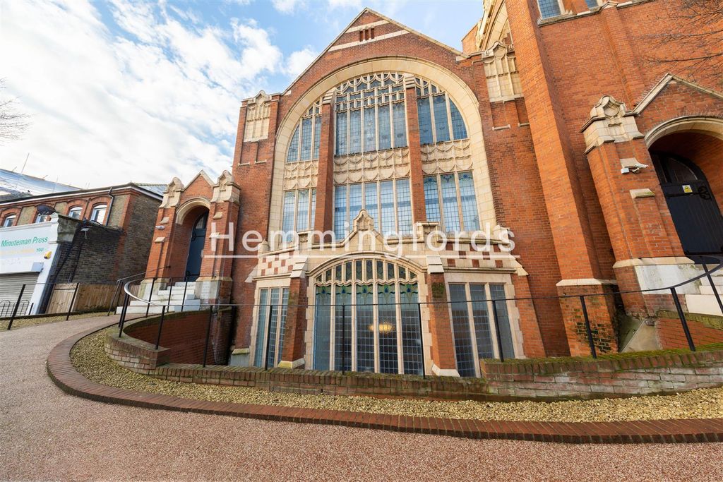 Wycliffe House, 245-247 Cranbrook Road, Ilford IG1, 1 bed flat for sale ...
