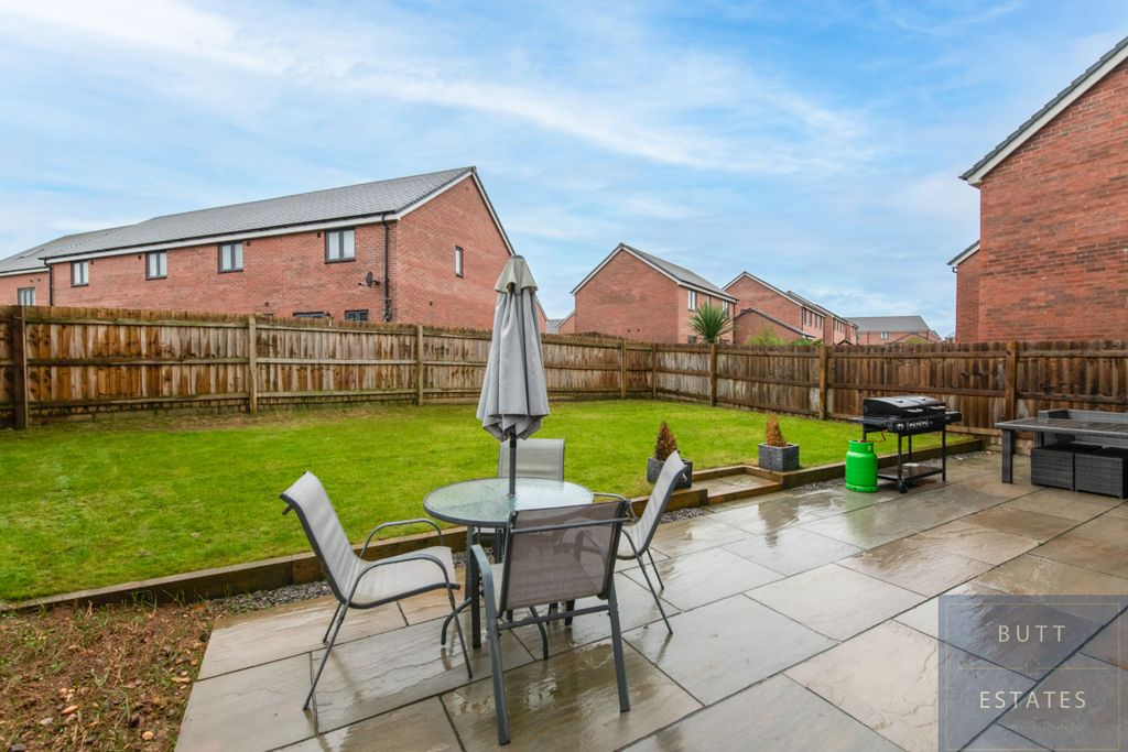 Aldridge Place, Exeter EX1, 3 bed detached house for sale, £375,000 ...