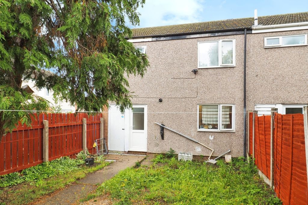 Wilkins Gardens, Clifton, Nottingham NG11, 2 bed end terrace house for ...