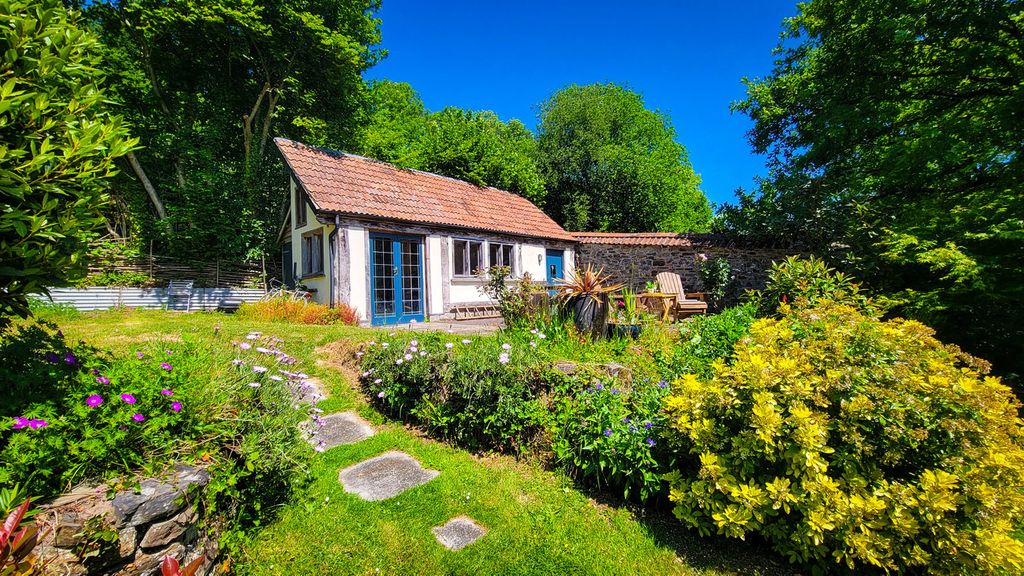 Barnstaple Hill, Swimbridge, Barnstaple EX32, 4 bed detached house for ...