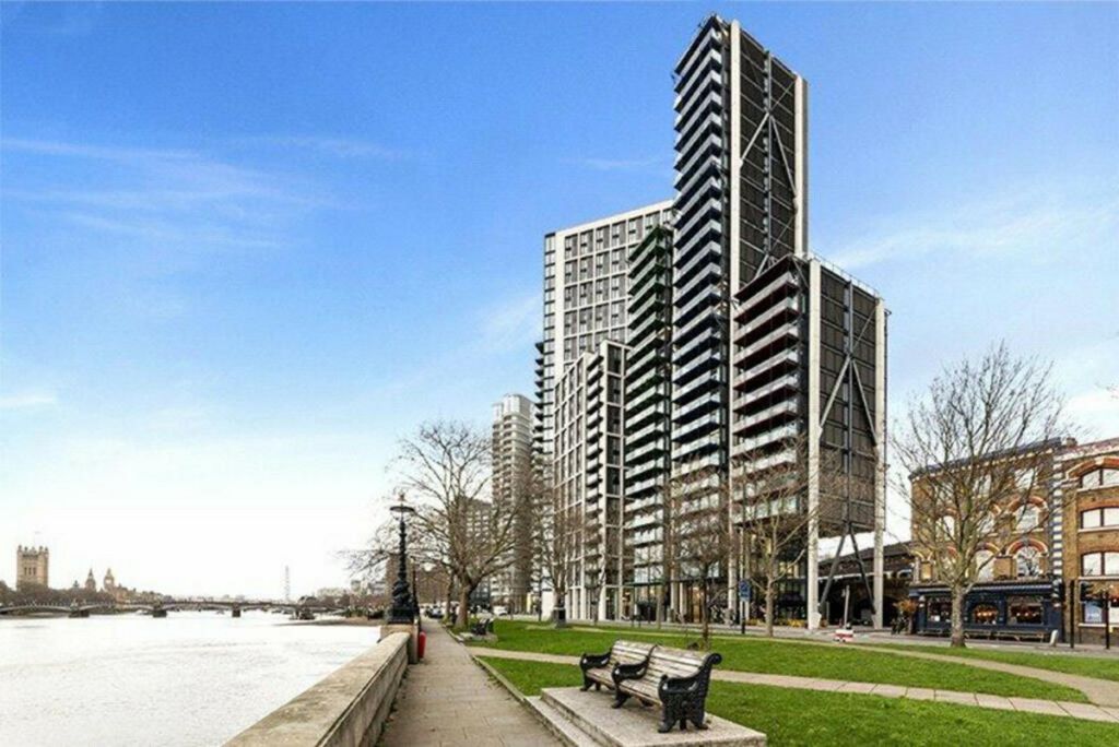 Merano Residence, Albert Embankment SE1, 2 bed flat to rent, £4,500 pcm ...