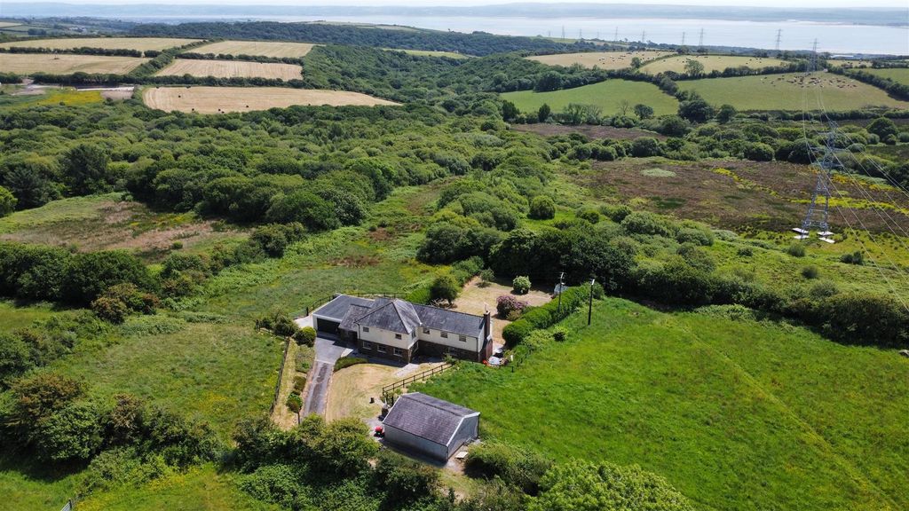 Mountain Road, Trimsaran, Kidwelly SA17, 4 bed country house for sale ...