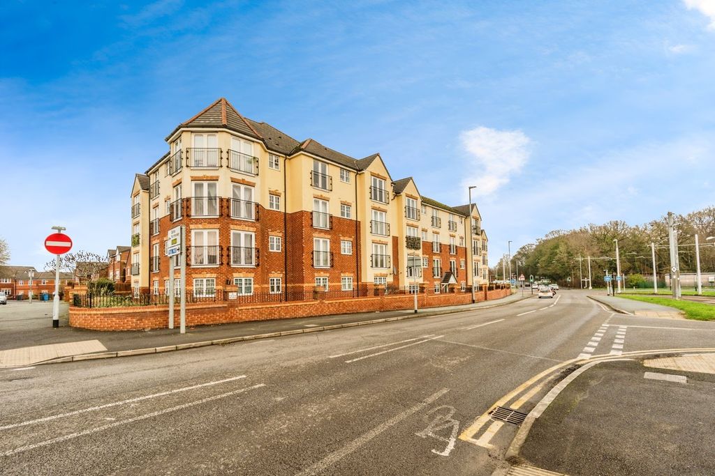 Actonville Avenue, Wythenshawe, Manchester M22, 2 bed flat for sale, £ ...