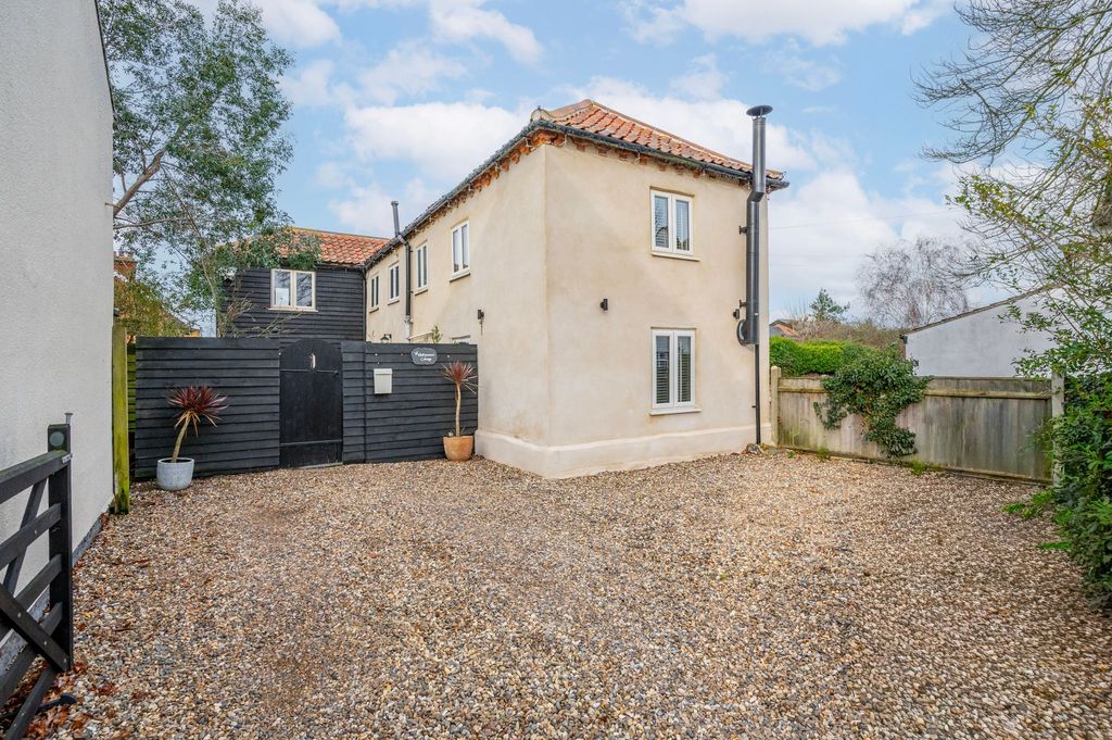 High Street, Ludham NR29, 4 bed cottage for sale, £600,000 | PrimeLocation