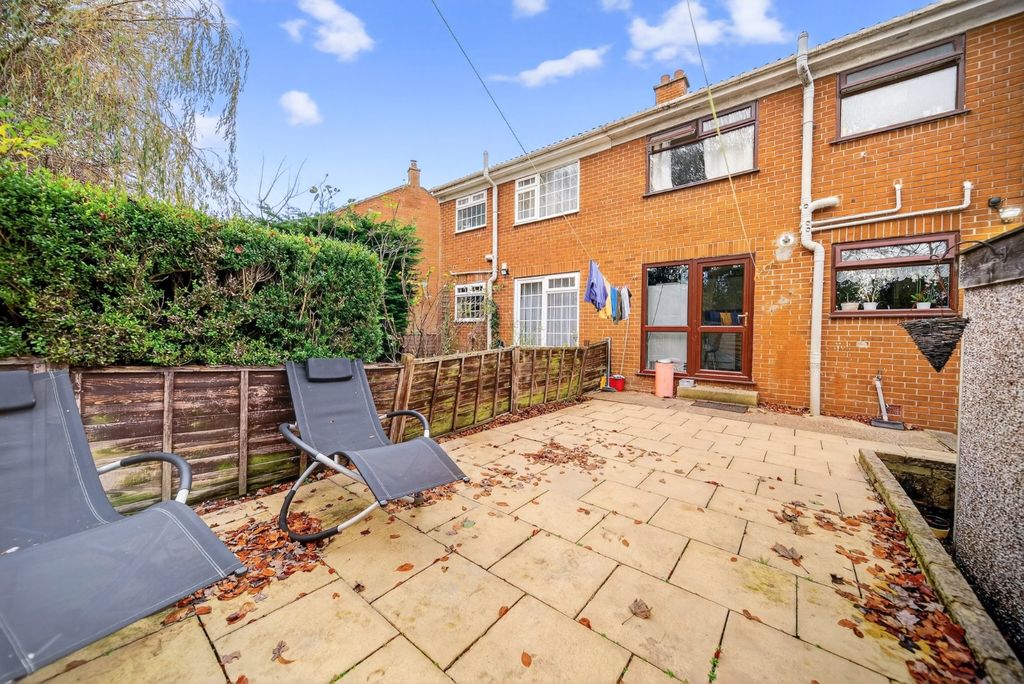 Raynel Drive, Leeds LS16, 3 bed semi-detached house for sale, £219,950 ...