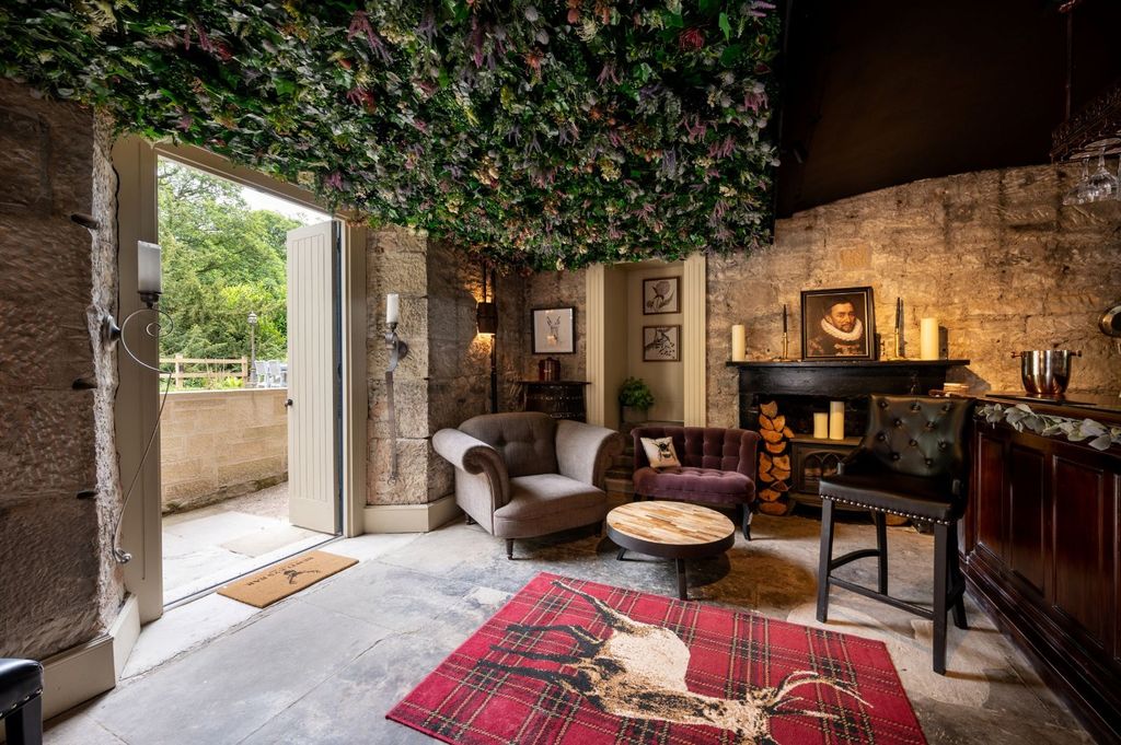 Ormiston Castle, Kirknewton, West Lothian EH27, 6 bed detached house ...