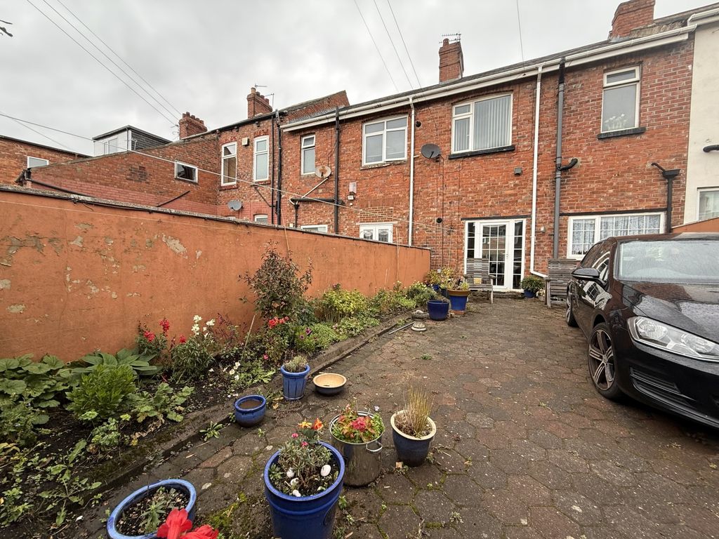 Carlisle Terrace, Sunderland SR5, 3 bed terraced house for sale, £ ...