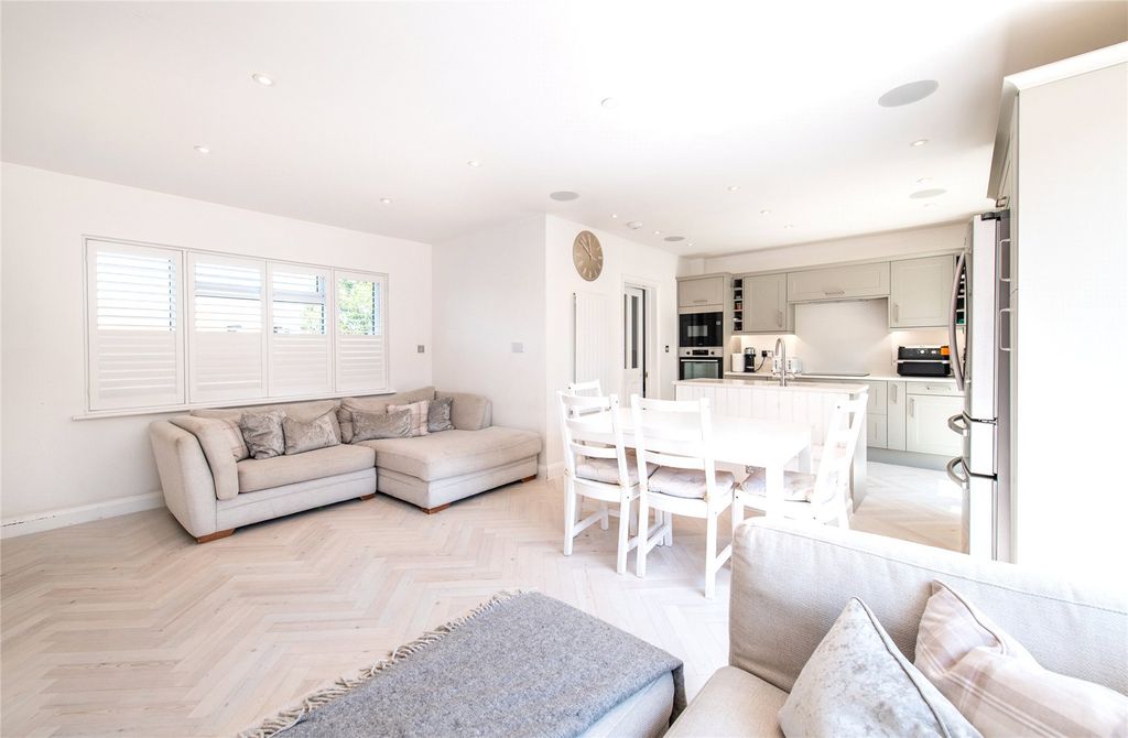 The Drive, Riverview Park, Gravesend, Kent DA12, 3 bed bungalow for ...