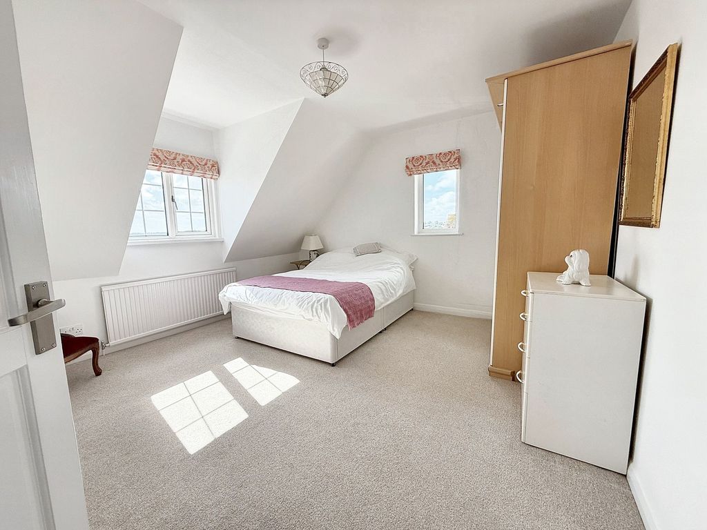 Tredynas Road, Falmouth TR11, 4 bed detached house for sale, £1,000,000 ...