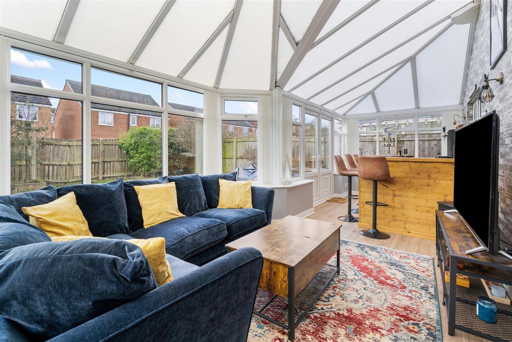 Headingley Court, Seaton Carew, Hartlepool TS25, 4 bed detached house ...