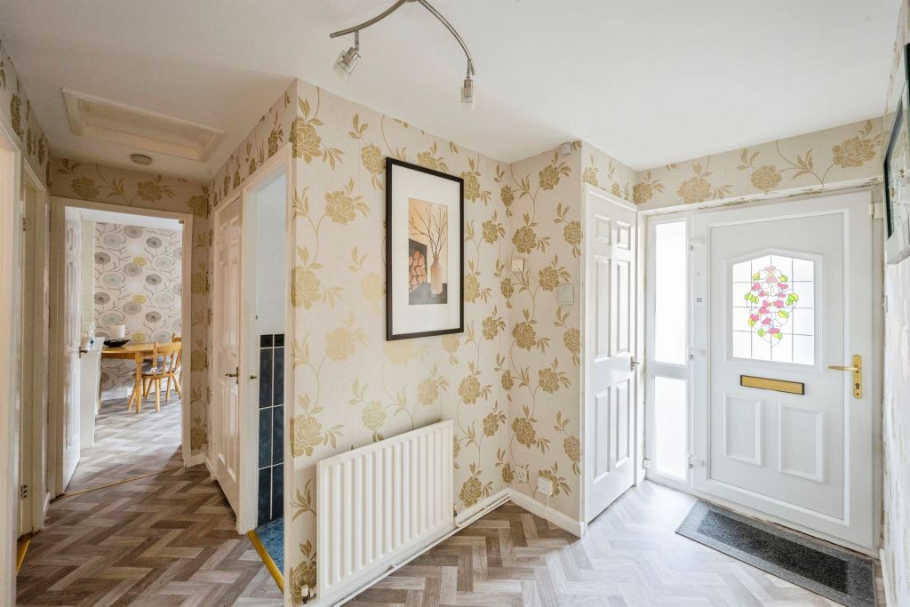 Handsworth Gardens, Armthorpe, Doncaster DN3, 2 bed detached bungalow ...