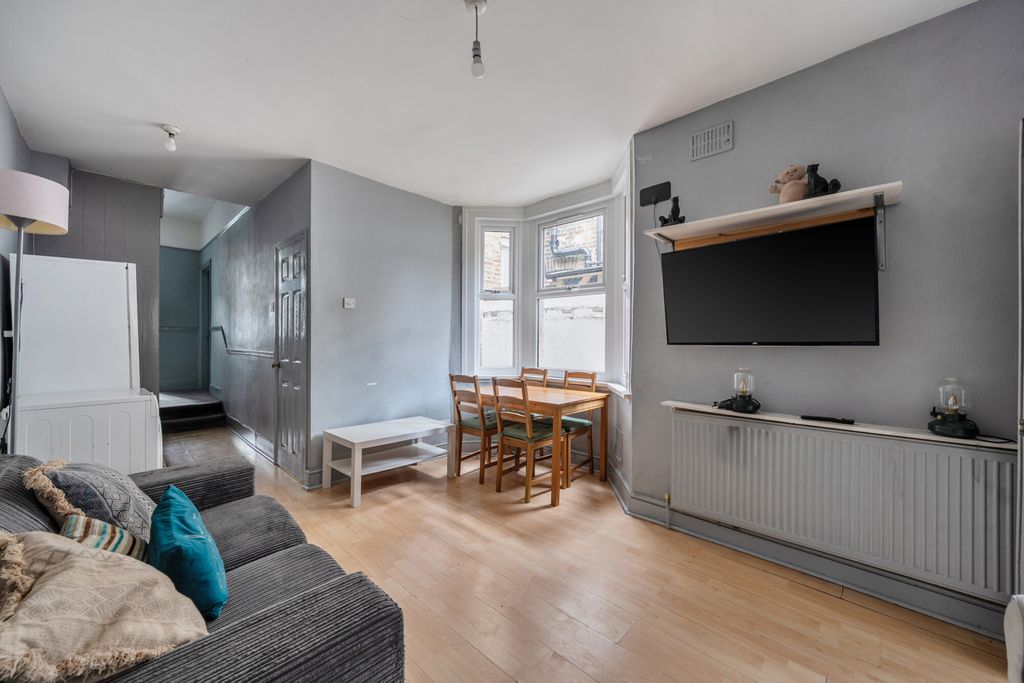 Doggett Road, Catford, London SE6, 3 bed terraced house for sale, £ ...