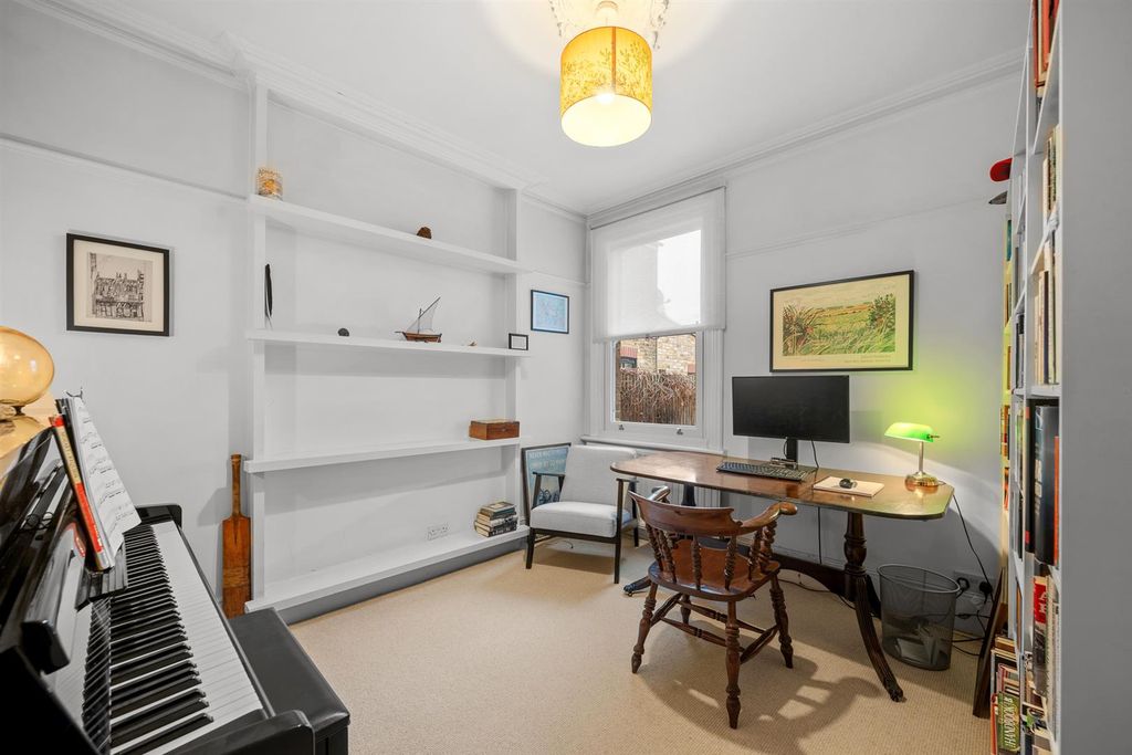 Meadow Road, Shortlands, Bromley BR2, 3 bed semi-detached house for ...