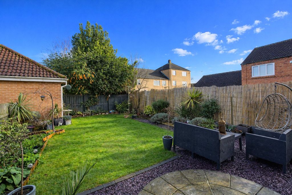 Rainsborough Way, York, North Yorkshire YO30, 3 bed end terrace house ...