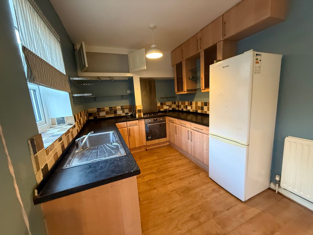 Scale Hill, Huddersfield HD2, 3 bed property to rent, £950 pcm ...