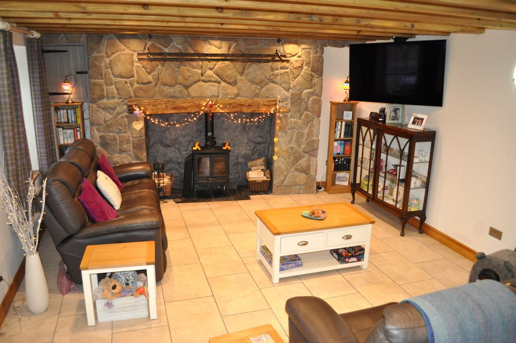 Llanrhidian, Swansea SA3, 3 bed cottage for sale, £565,000 | PrimeLocation