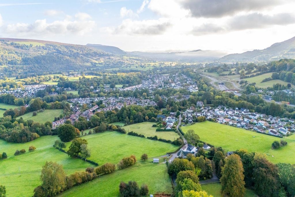 Llanelly Church Road, Gilwern, Abergavenny NP7, 2 bed semi-detached ...