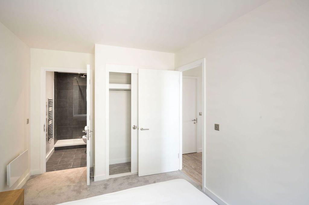 The Kell, Gillingham ME4, 3 bed flat to rent, £1,676 pcm | PrimeLocation