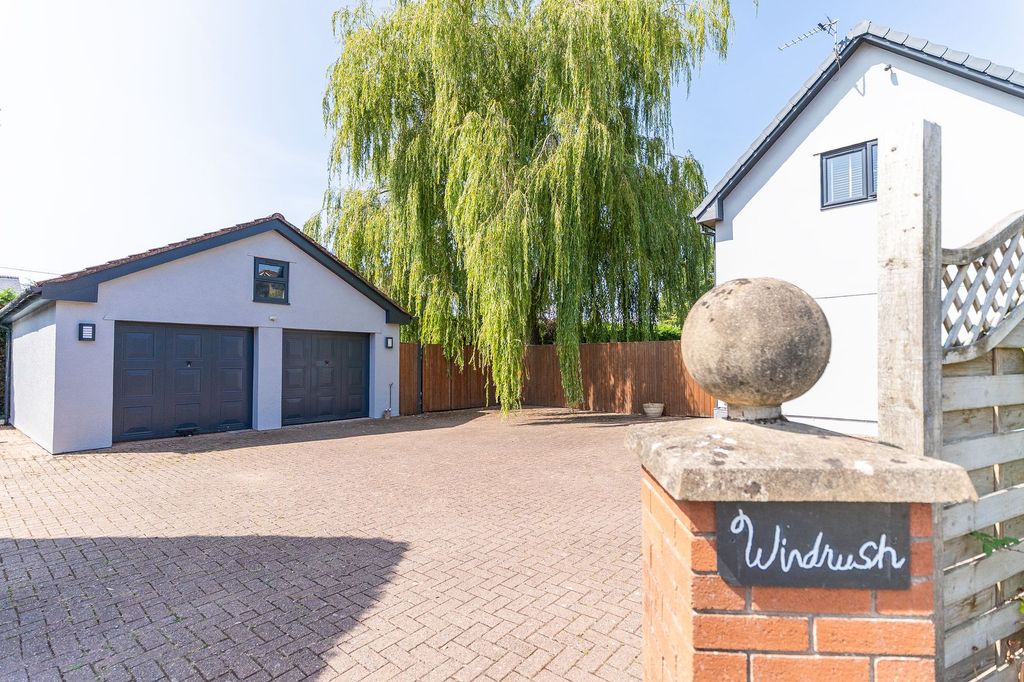 Brechfa Close, Ponthir NP18, 5 bed detached house for sale, £700,000 ...
