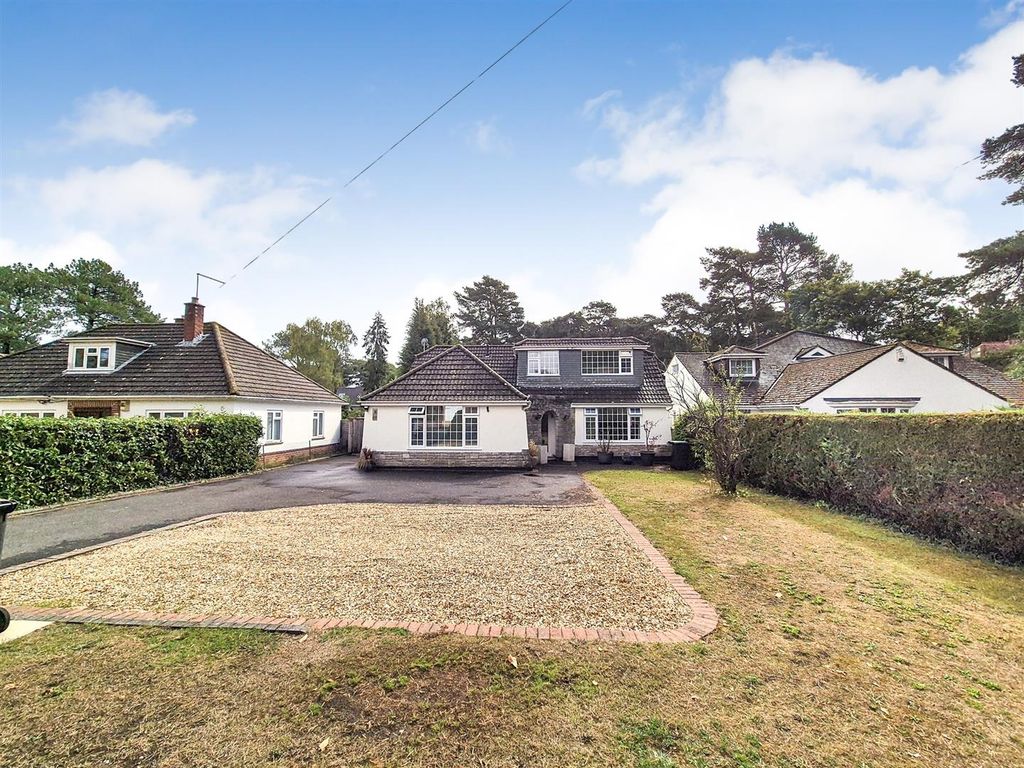 Dudsbury Road, West Parley, Ferndown BH22, 5 bed detached house for ...