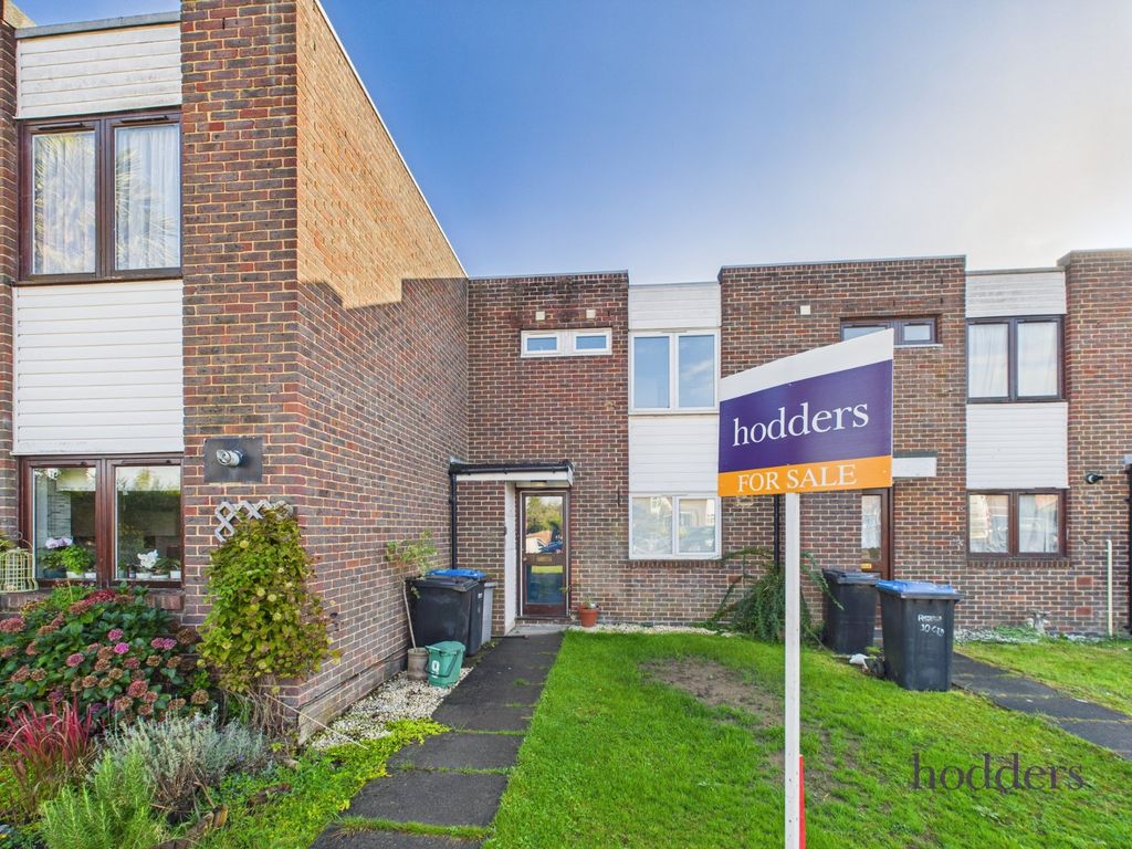 Cedar Court, Tringham Close, Ottershaw, Surrey KT16, 3 bed terraced ...