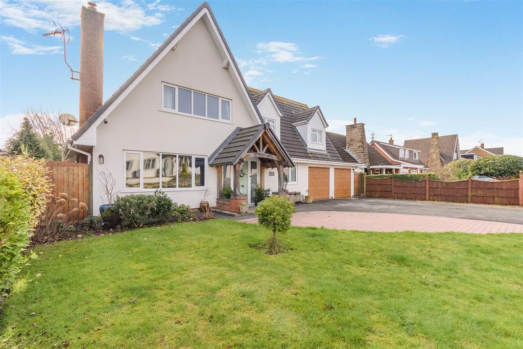 Chatsworth Close, Mansfield NG18, 4 bed detached house for sale, £ ...