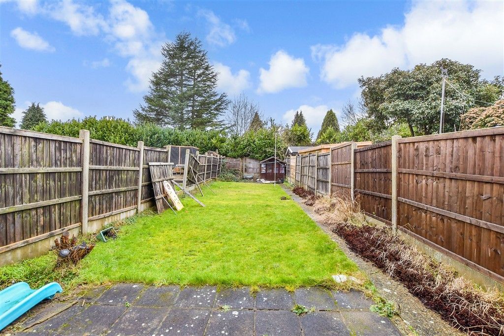 Mangravet Avenue, Maidstone, Kent ME15, 3 bed terraced house for sale ...