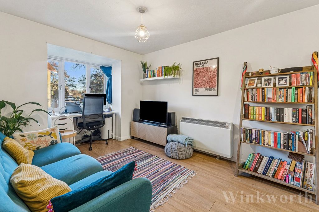 Sterling Gardens, London SE14, 1 bed flat for sale, £260,000 ...
