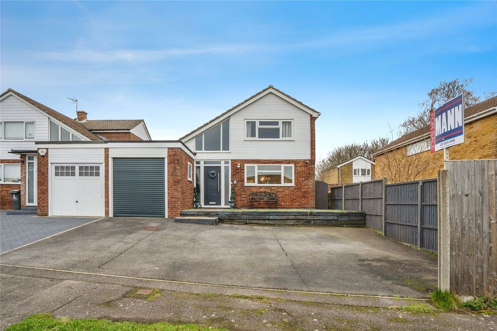 Lincoln Rise, Waterlooville, Hampshire PO8, 3 bed detached house for ...