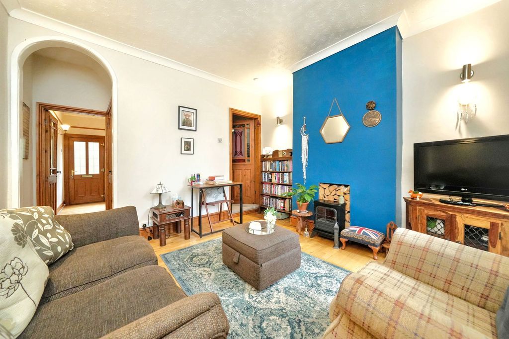 Upper Sneyd Road, Essington, Wolverhampton WV11, 2 bed terraced house ...