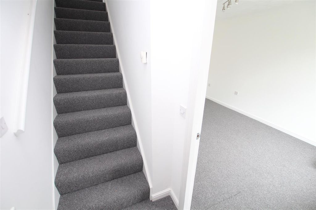 Churn Drive, Buttershaw, Bradford BD6, 2 bed semi-detached house for sale, £139,995 | PrimeLocation