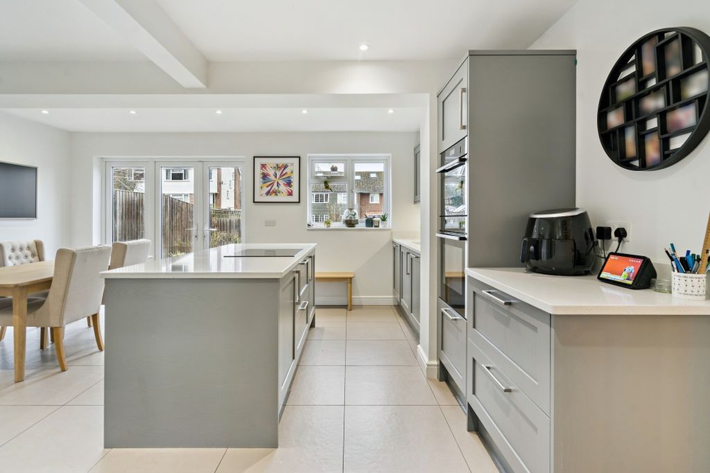 Laburnum Close, Marlow SL7, 4 bed semi-detached house for sale, £ ...