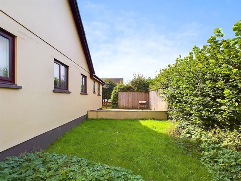 Dol Y Dderwen, Llangain, Carmarthen SA33, 3 bed detached bungalow for ...