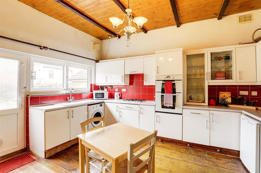 Acton Road, Arnold NG5, 2 bed detached bungalow for sale, £210,000 ...