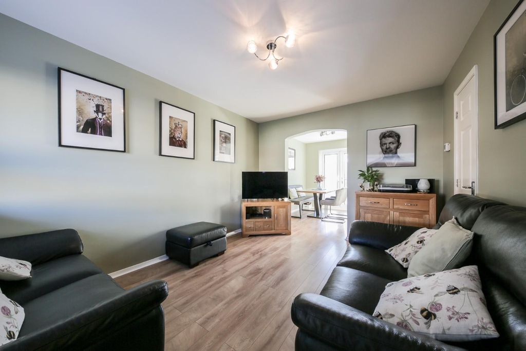 Woodlea, Forest Hall NE12, 3 bed detached house for sale, £250,000 ...