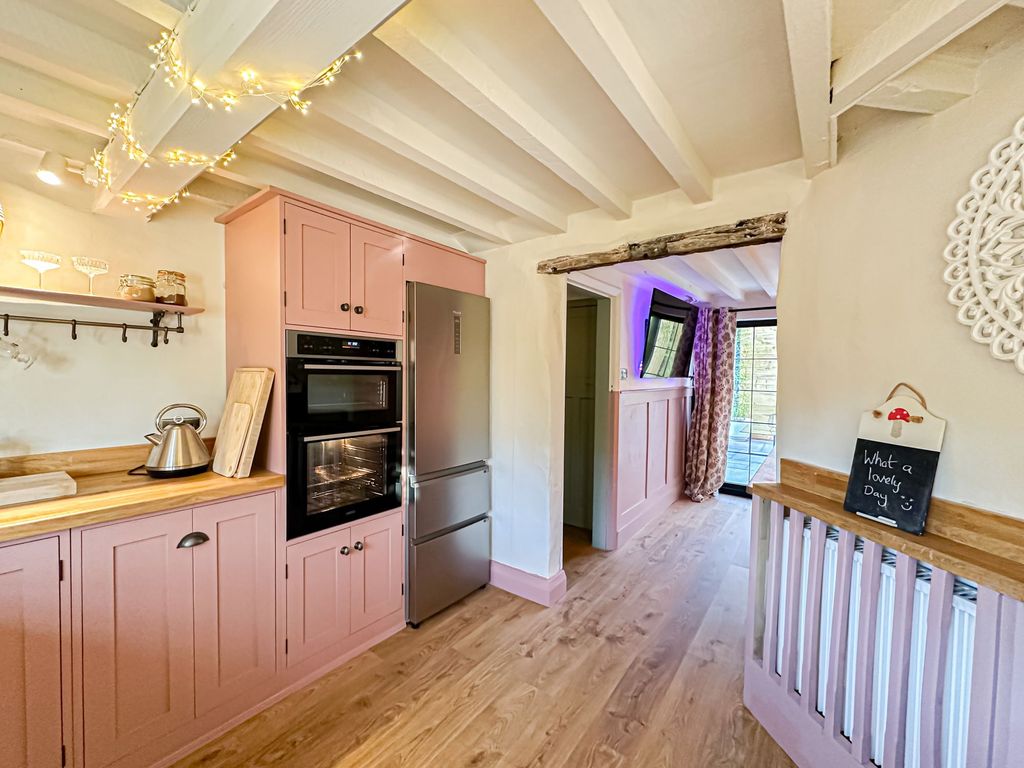 The Village, Burton CH64, 3 bed detached house for sale, £650,000 ...