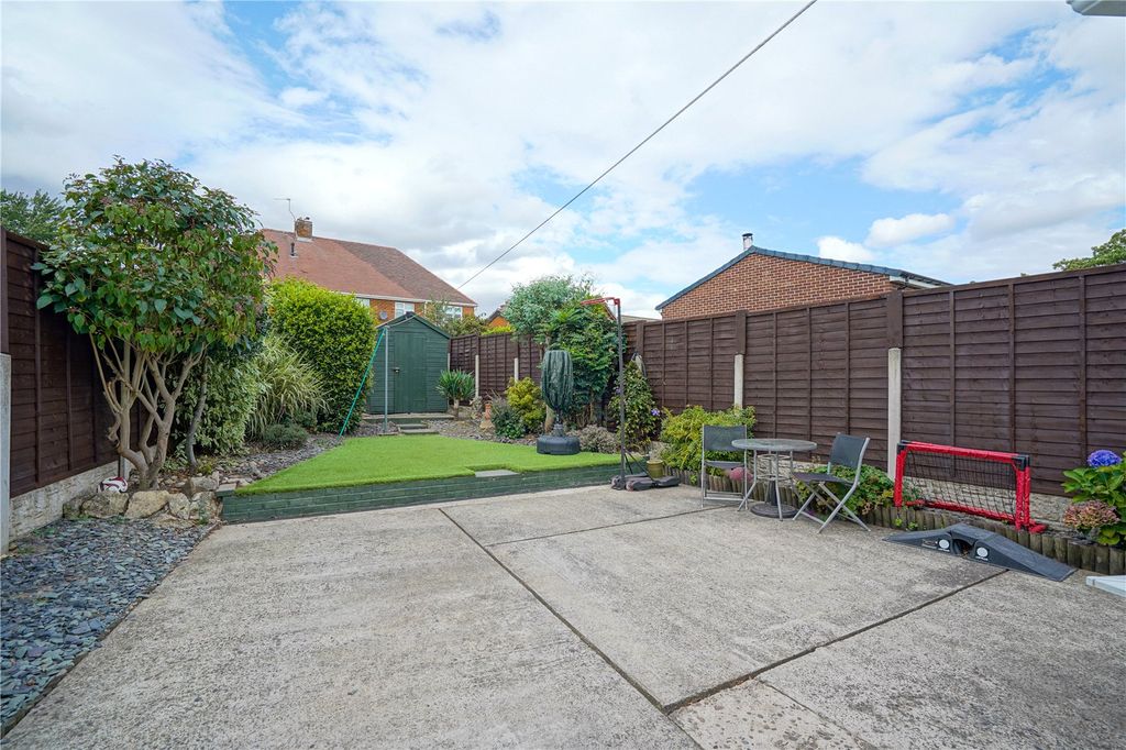 Reasby Avenue, Ravenfield, Rotherham, South Yorkshire S65, 3 bed semi ...