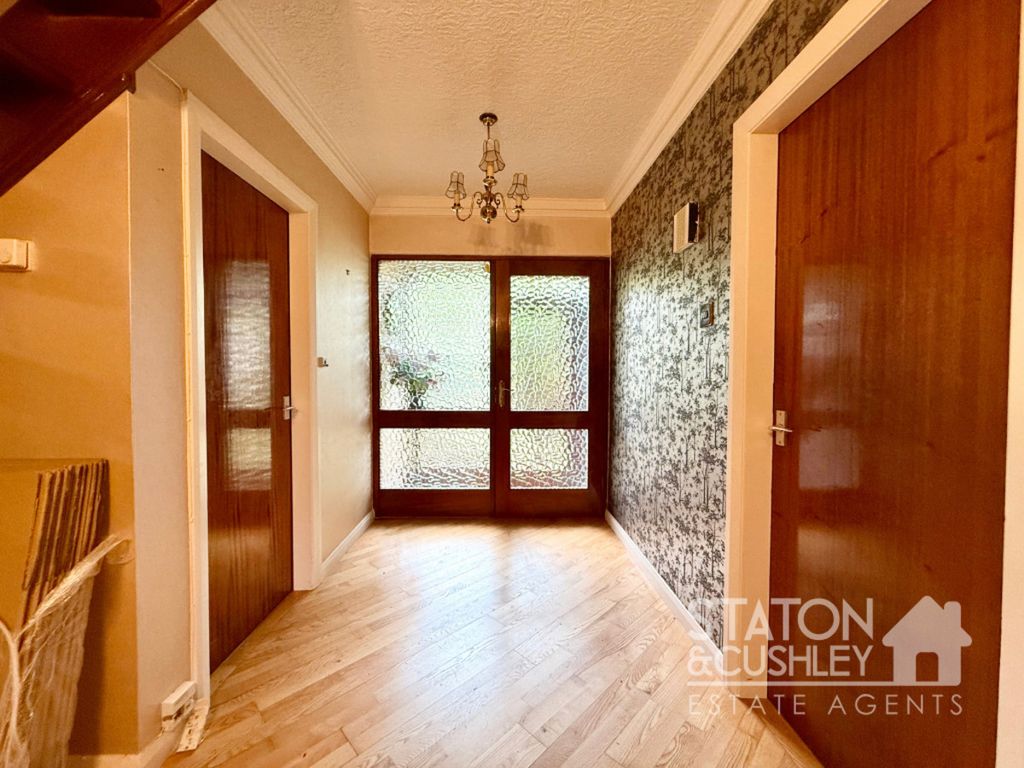 The Links, Mansfield NG18, 4 bed detached bungalow for sale, £350,000 ...