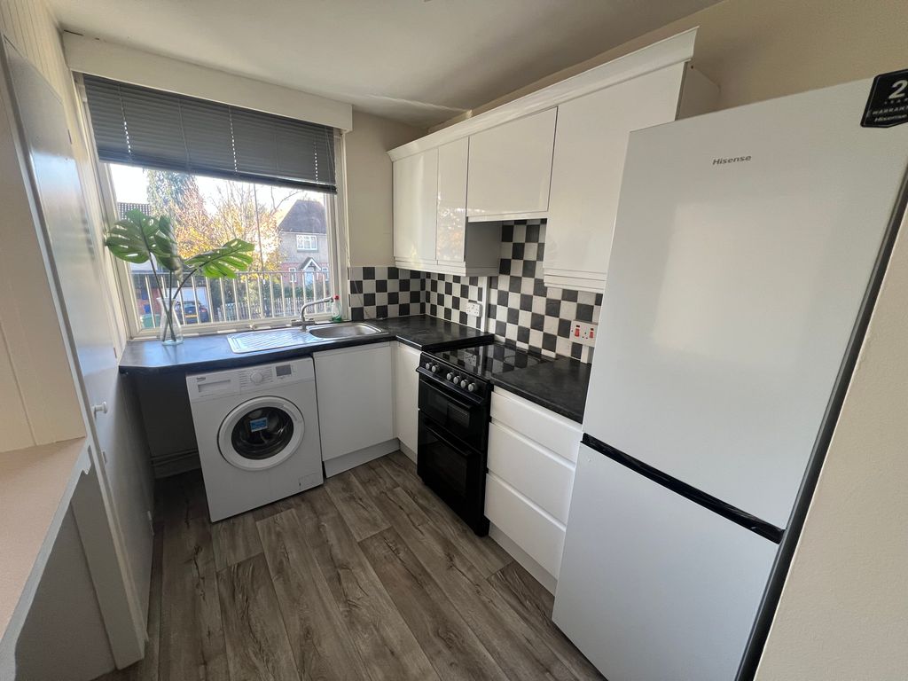 Stoneham Lane, Swaythling, Southampton SO16, 1 bed property to rent, £ ...