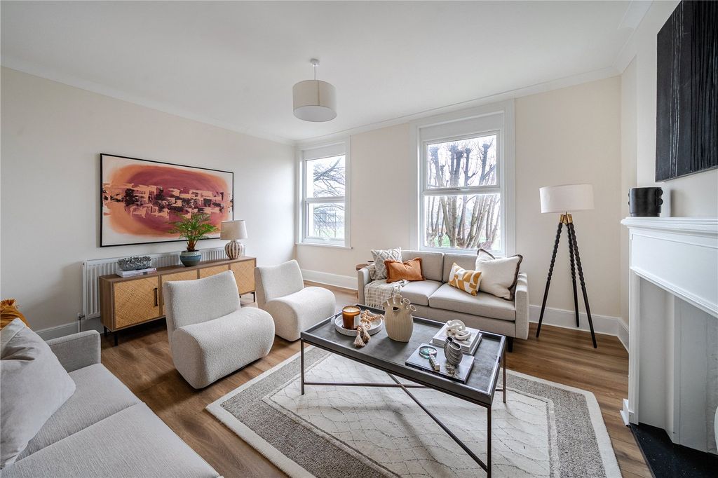 Dagnall Park, London SE25, 2 bed flat for sale, £375,000 | PrimeLocation